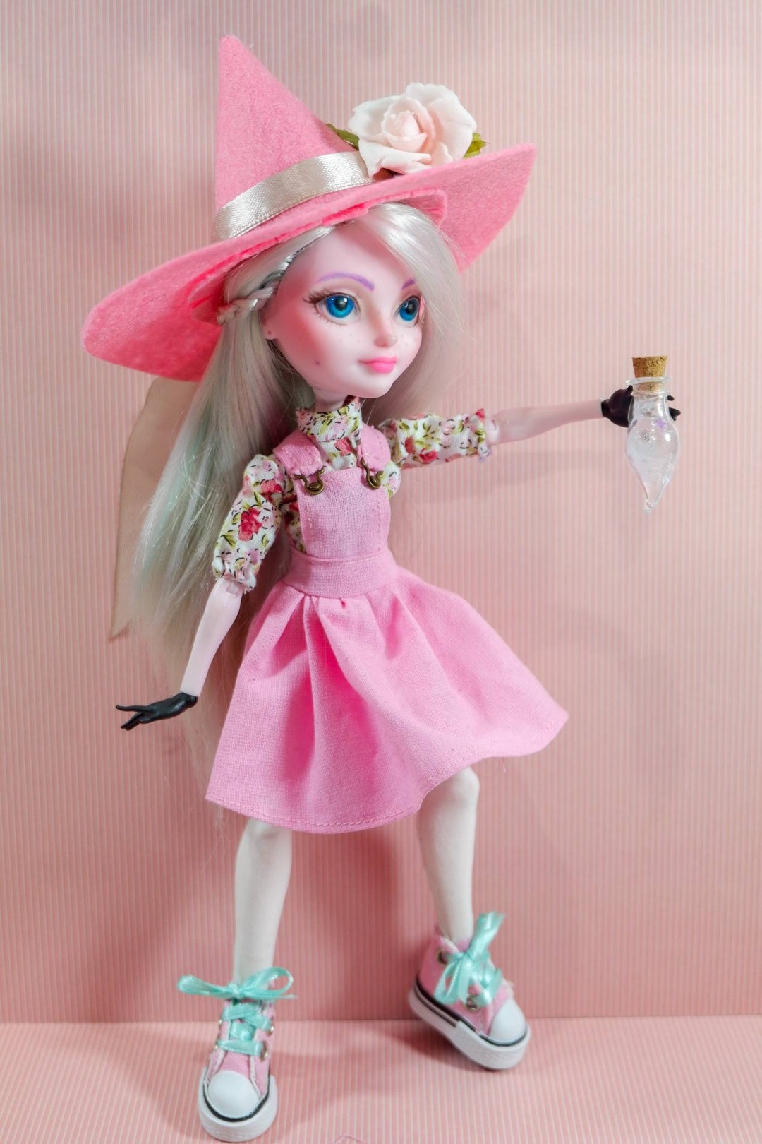Felicity the Potions Witch | Monster High Repaint | Witch | Cottagecore ...