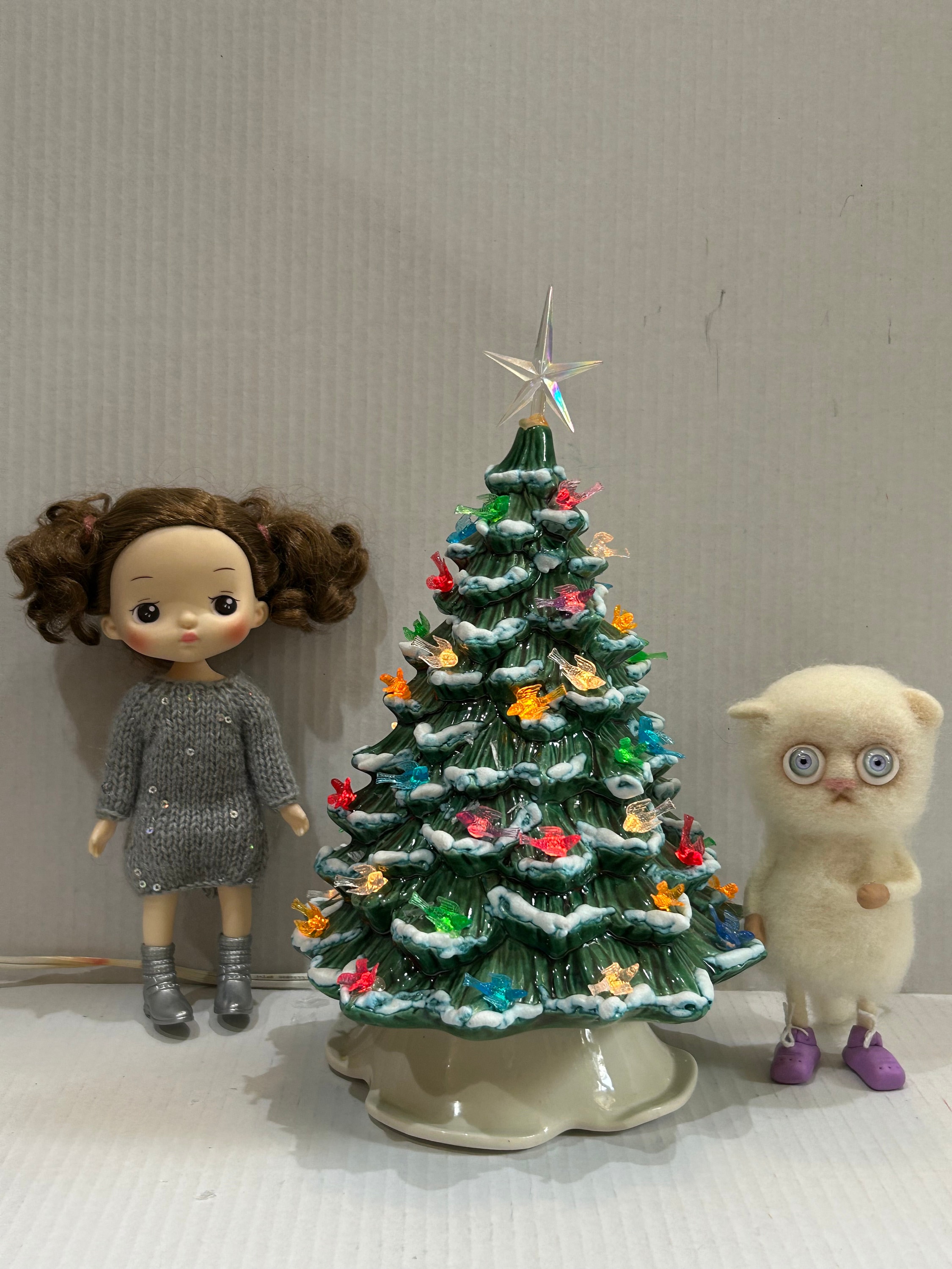 Vintage Ceramic Tabletop Christmas Tree With Multicolored Bird Lights ...