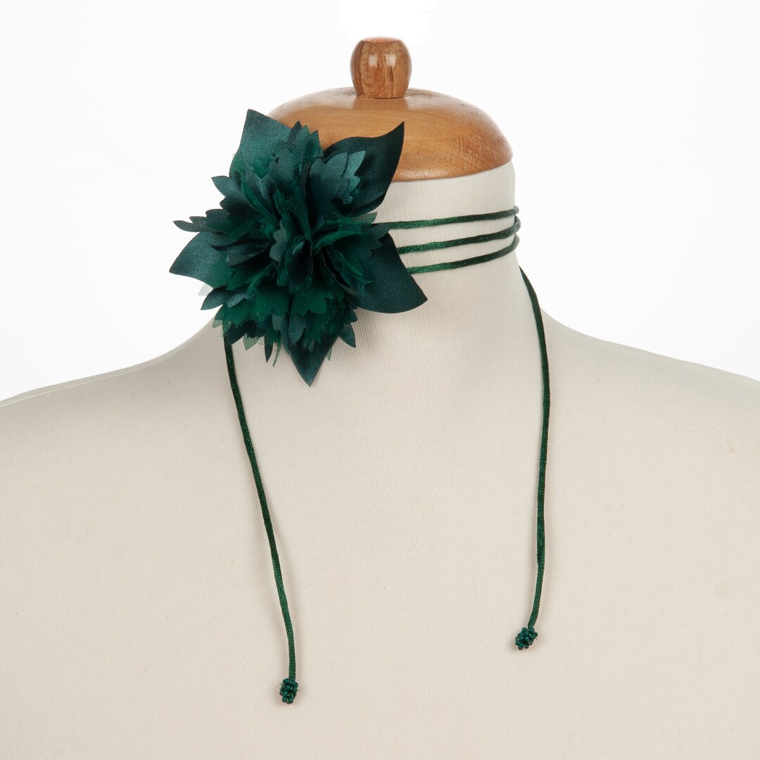 Green Flower Necklace With Different Choker Options for Women - Etsy