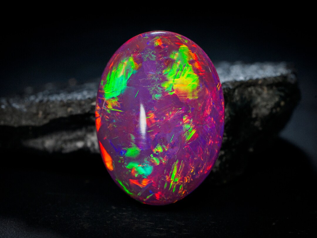11.25cts Natural Ethiopian Purple Opal Oval Cabochon 15x20mm, Loose ...