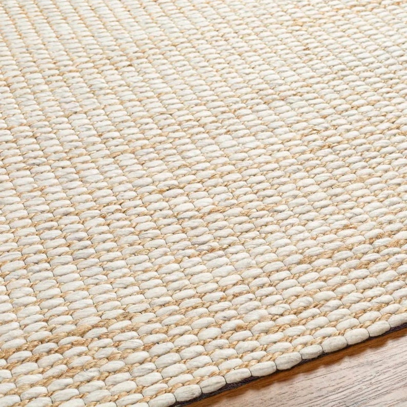 Houseofdecor - Hand-woven Chunky Wool and Jute Rug, Ivory & Natural ...