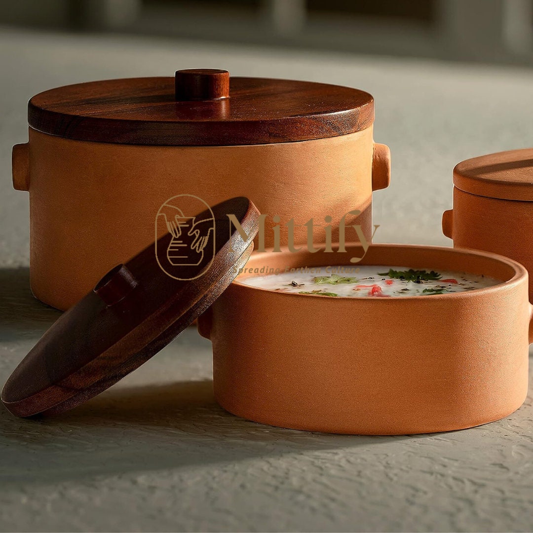 Mittify Handcrafted Clay Curd Setter With Lid : Traditional Artistry ...