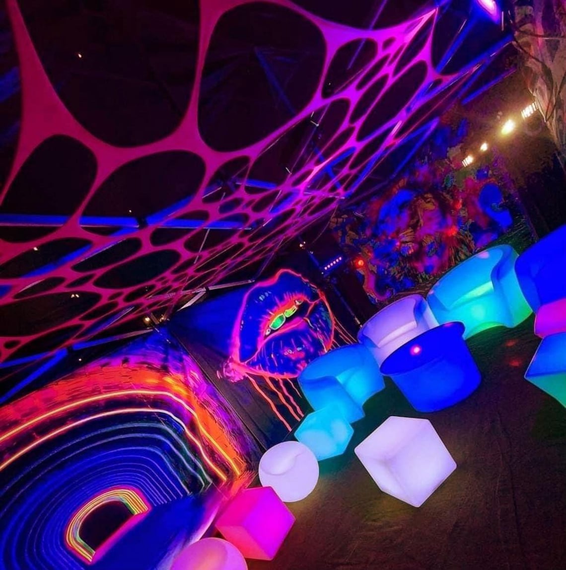 UV Pink & Yellow 2 Pack Event Décor, Lycra Tapestry Trippy, Neon ...