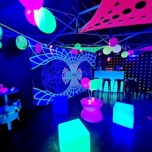 UV Reactive Décor, Triangular Ceiling Stretch Décor, Blacklight Party ...