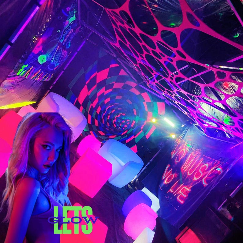 X1 UV Pink Lycra Webbing, Glow in Dark, Event Party Stretch Décor ...