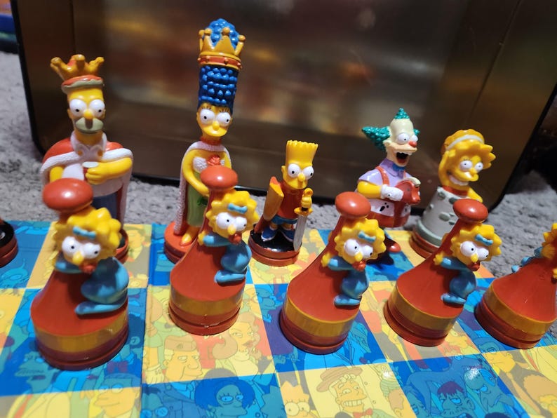 Vintage 2000 the Simpsons Chess Board Game Set Homer Bart Marge Simpson ...