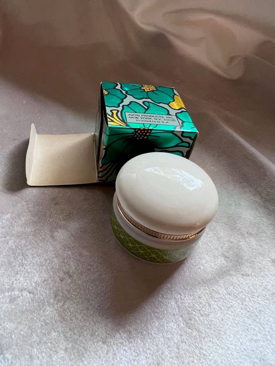 Avon Somewhere Cream Sachet in Box Collectible - Etsy