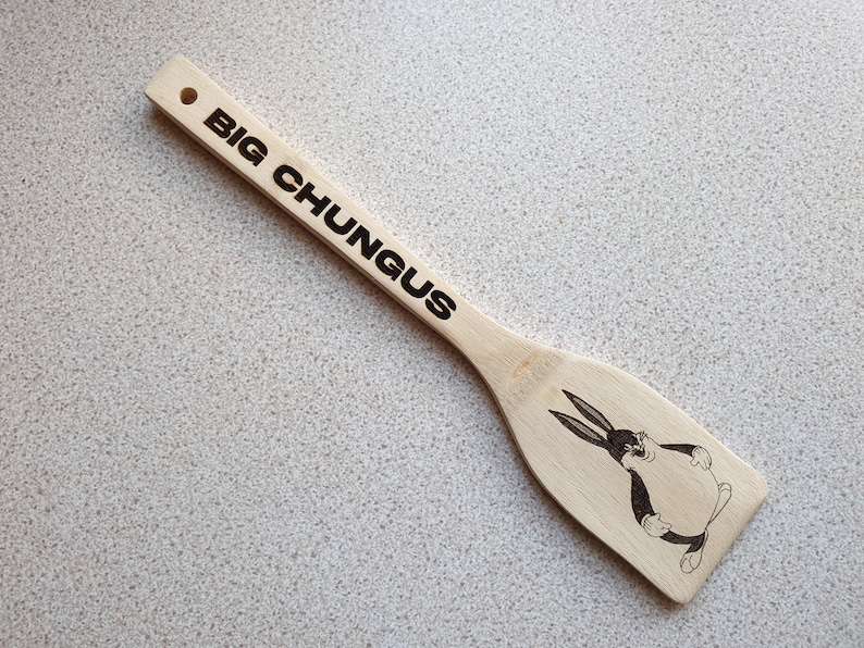 BIG CHUNGUS - Bugs Bunny Meme - Kitchen Spatula // Gift Dankmemes Meme ...