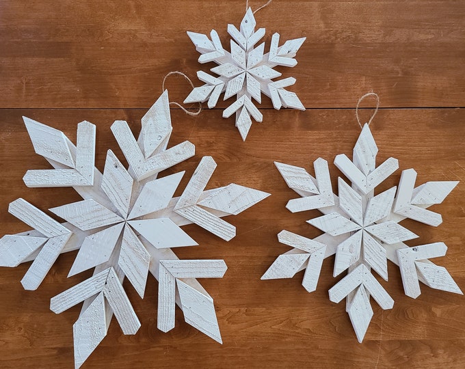 Primitive Winter Vintage Wood Lath frosty Snowflake Hanging Design ...