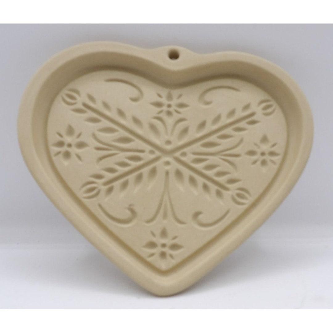 Pampered Chef "anniversary Heart" Cookie Mold ©2000 Swedish Strokework ...