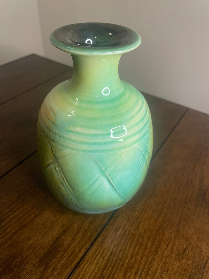 Dryden Vase Pottery - Etsy