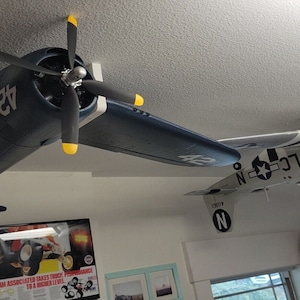 RC Airplane Hanger Ceiling Mount Wall Bracket for Hanging Medium ...