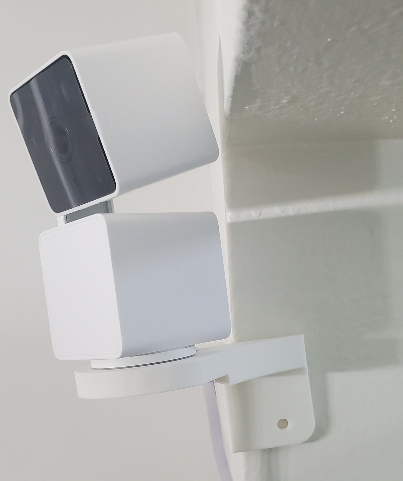 Wyze CAM PAN V3 Corner Mount Wall Bracket for Hanging Security Camera 2 ...