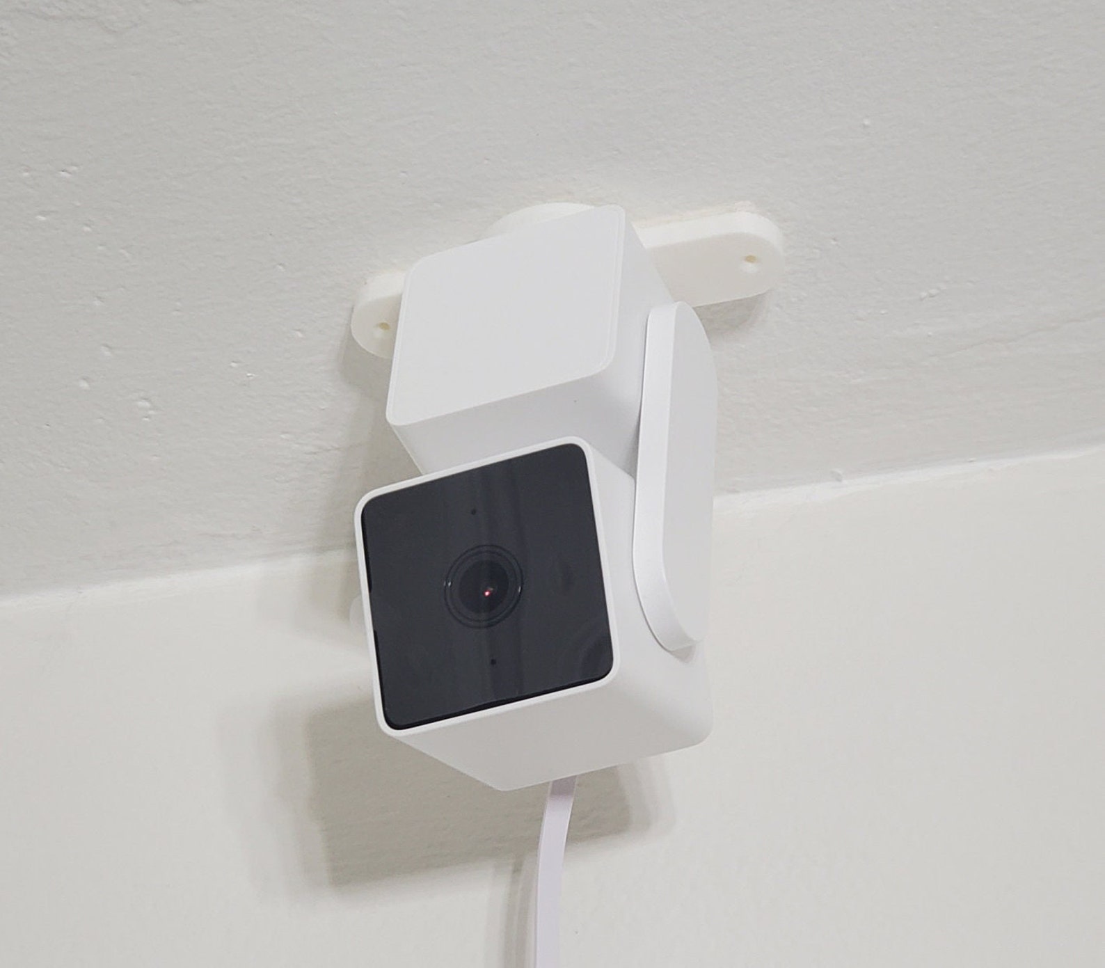 WYZE CAM PAN V3 Hanger Ceiling Mount Wall Bracket Hanging Security ...