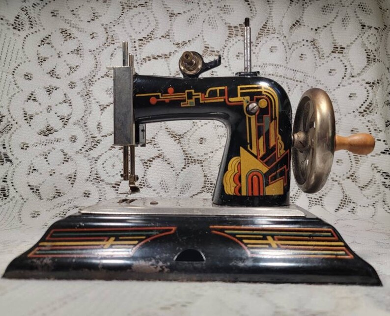 1940's Casige Toy Sewing Machine - Etsy