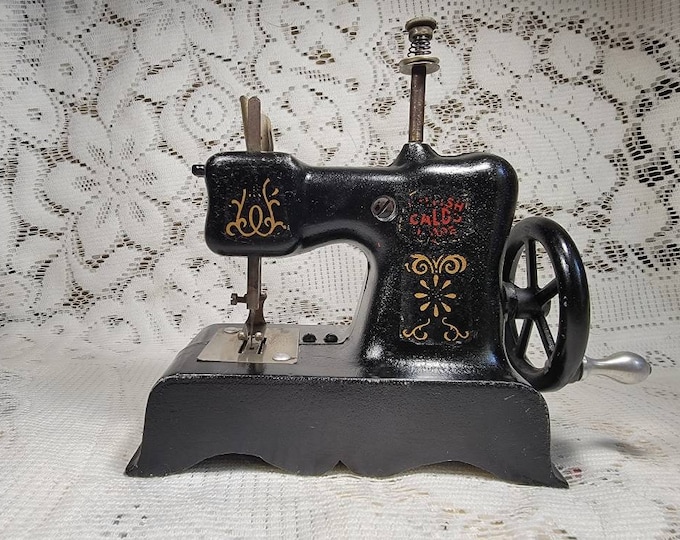 Rare British Made Caldo Toy Sewing Machine - Etsy