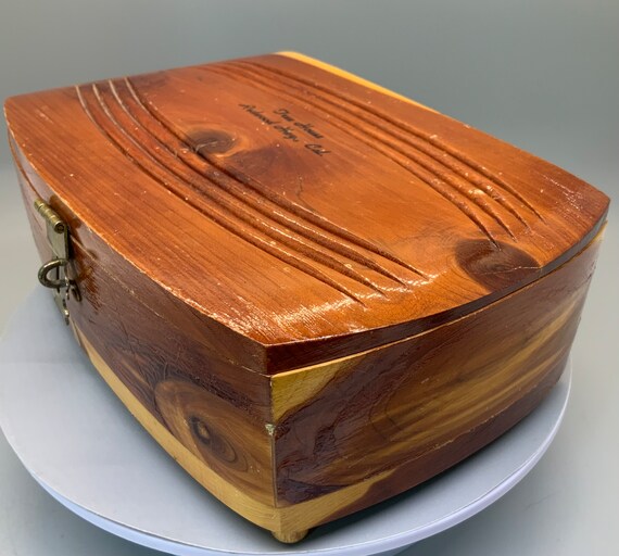 Cedar Box, from World Famous “Redwood Tree House” Cal… - Gem
