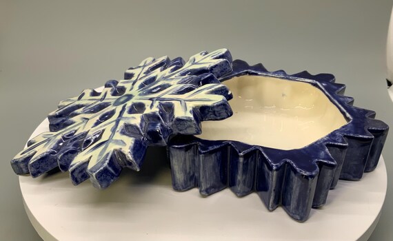 Handcrafted Cobalt Blue and White Ceramic Snowflake T… - Gem