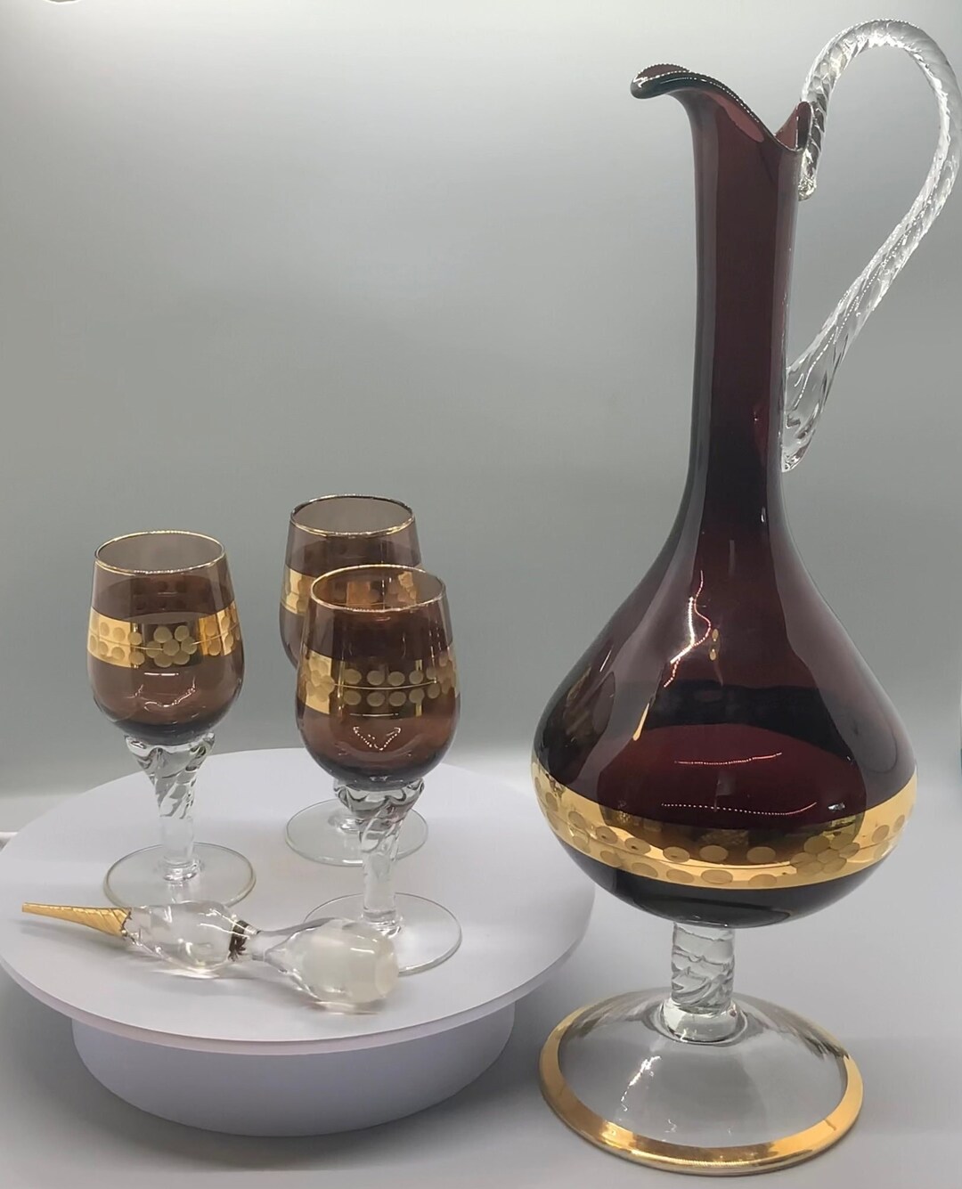 Vintage Elegant Italian Glass Decanter With Stopper and Three Cordial ...