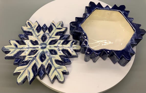 Handcrafted Cobalt Blue and White Ceramic Snowflake T… - Gem