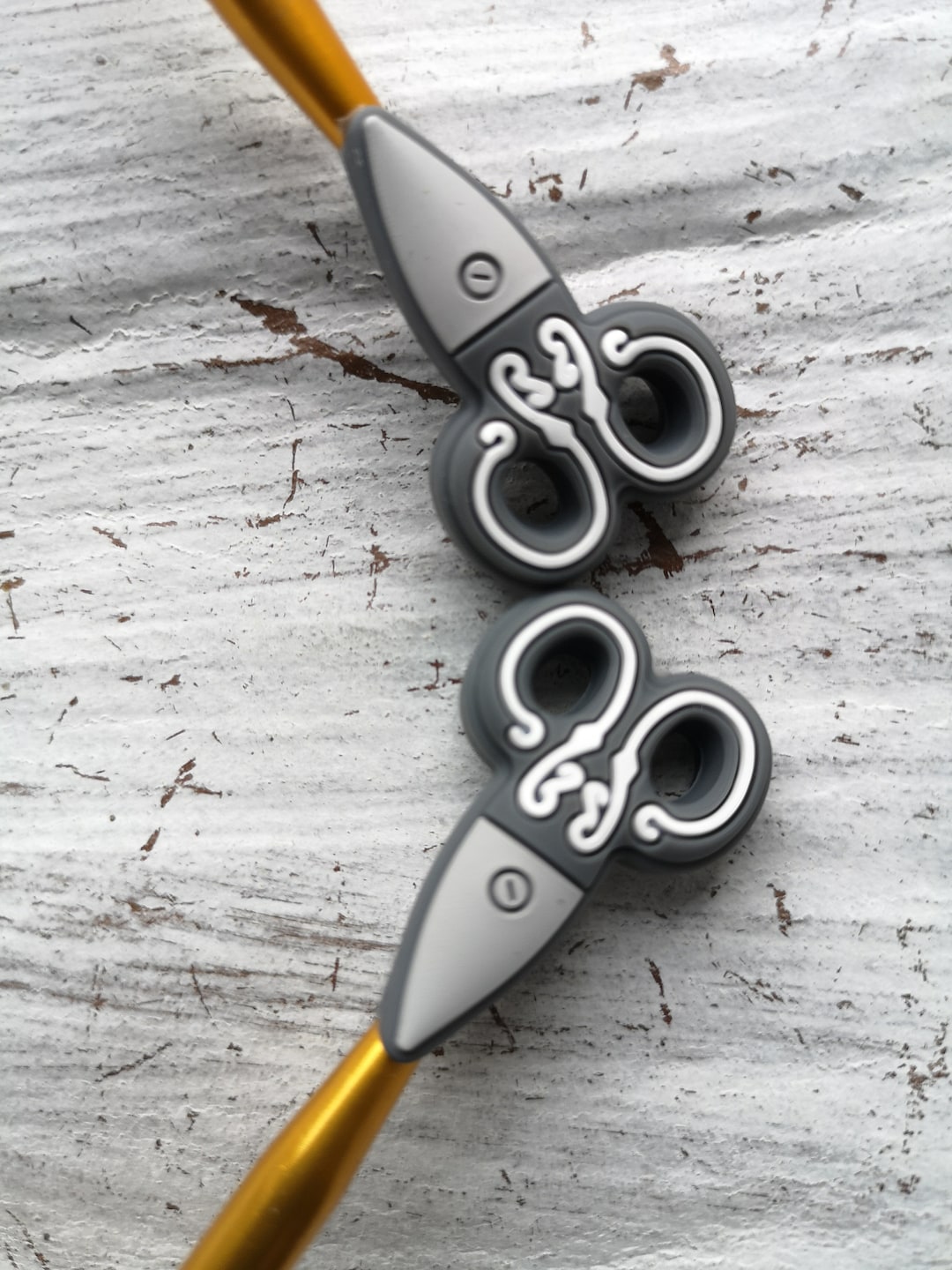 Stitch Stopper Scissors Made of Silicone 1 Pair, Needle Tip Protectors ...