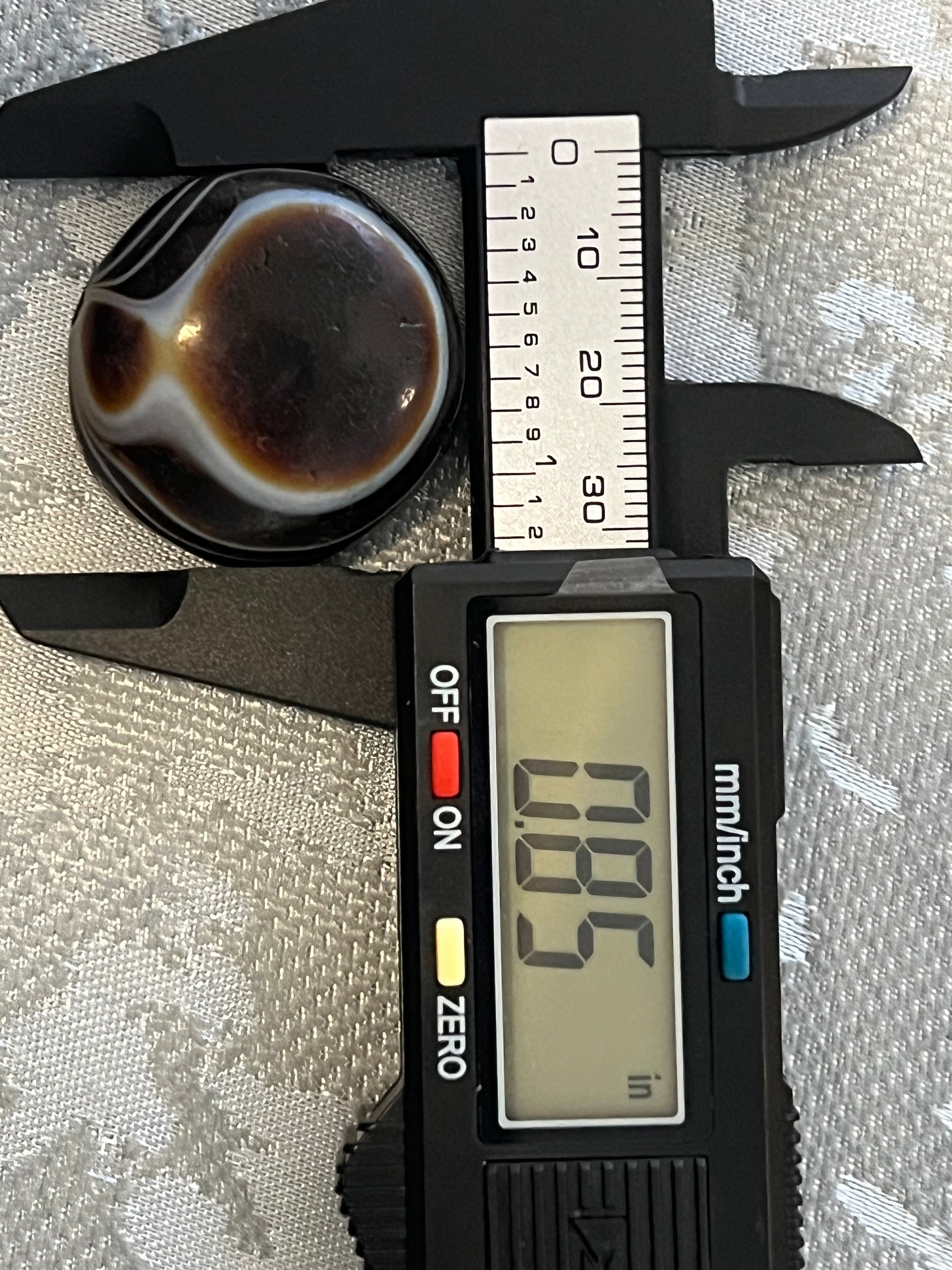 Old Himalayan Dzi Zee Nepal Tibet Natural Agate Stone Luk Mik Magic Eye ...