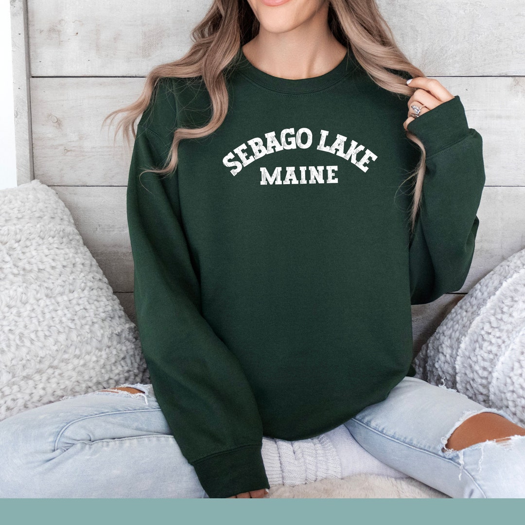 Sebago Lake Maine, Heart Unisex Heavy Blend™ Crewneck Sweatshirt ...