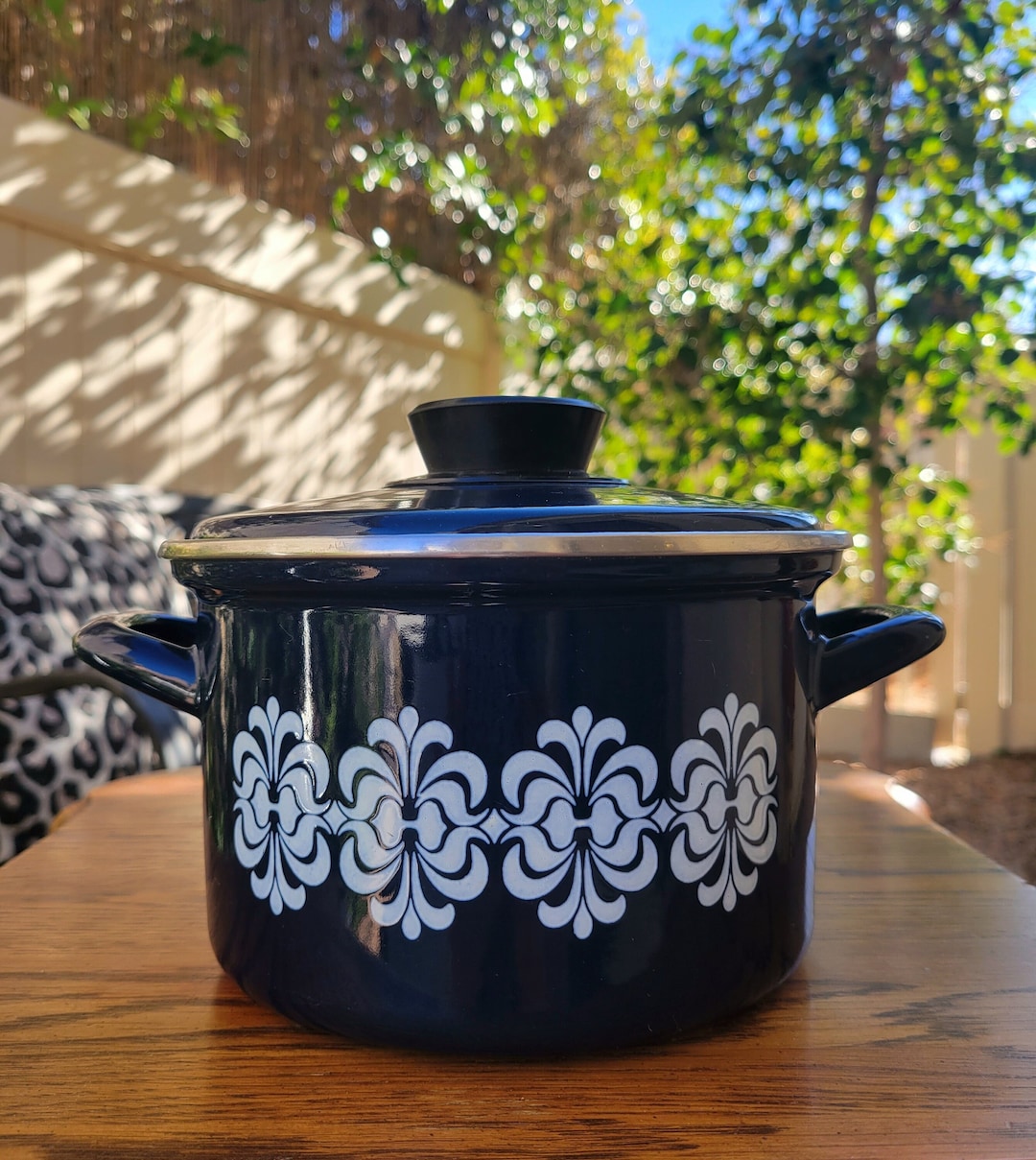1960s Vintage Enamelware Pot W/lid - Etsy