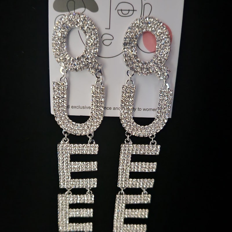 Queen Earrings - Etsy