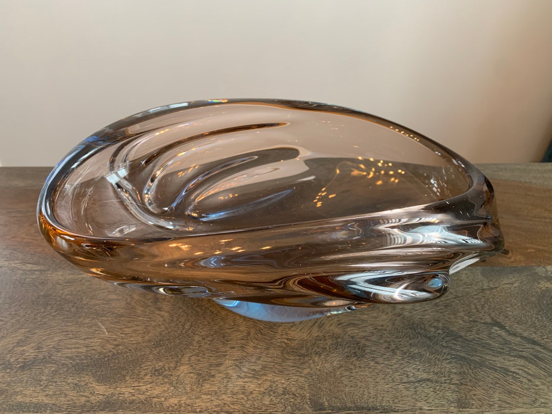 Neodymium Decorative Bowl Glows UV Light Glass Art Changes Color ...