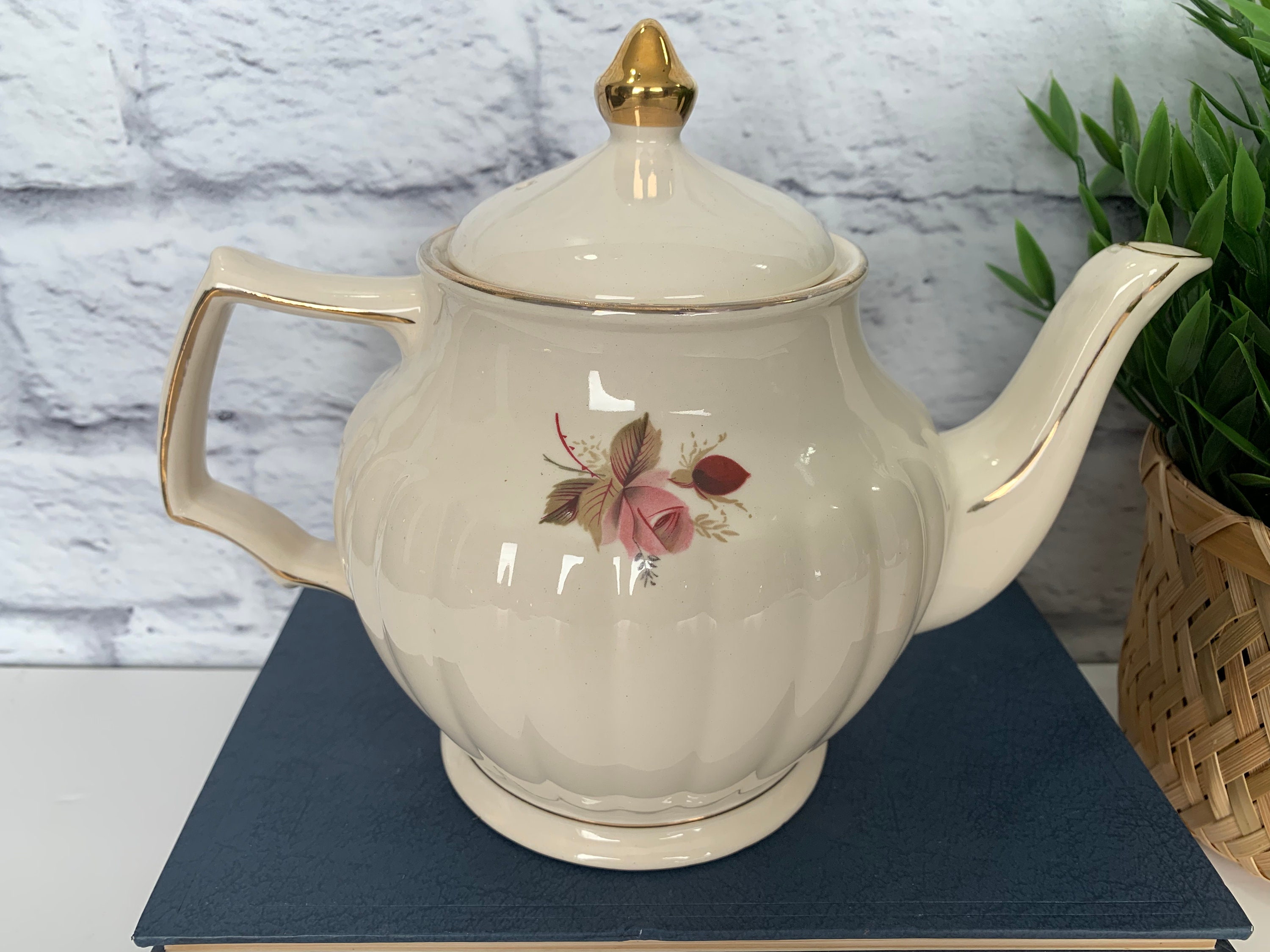Sadler Teapot Red Roses Made in England Vintage - Etsy