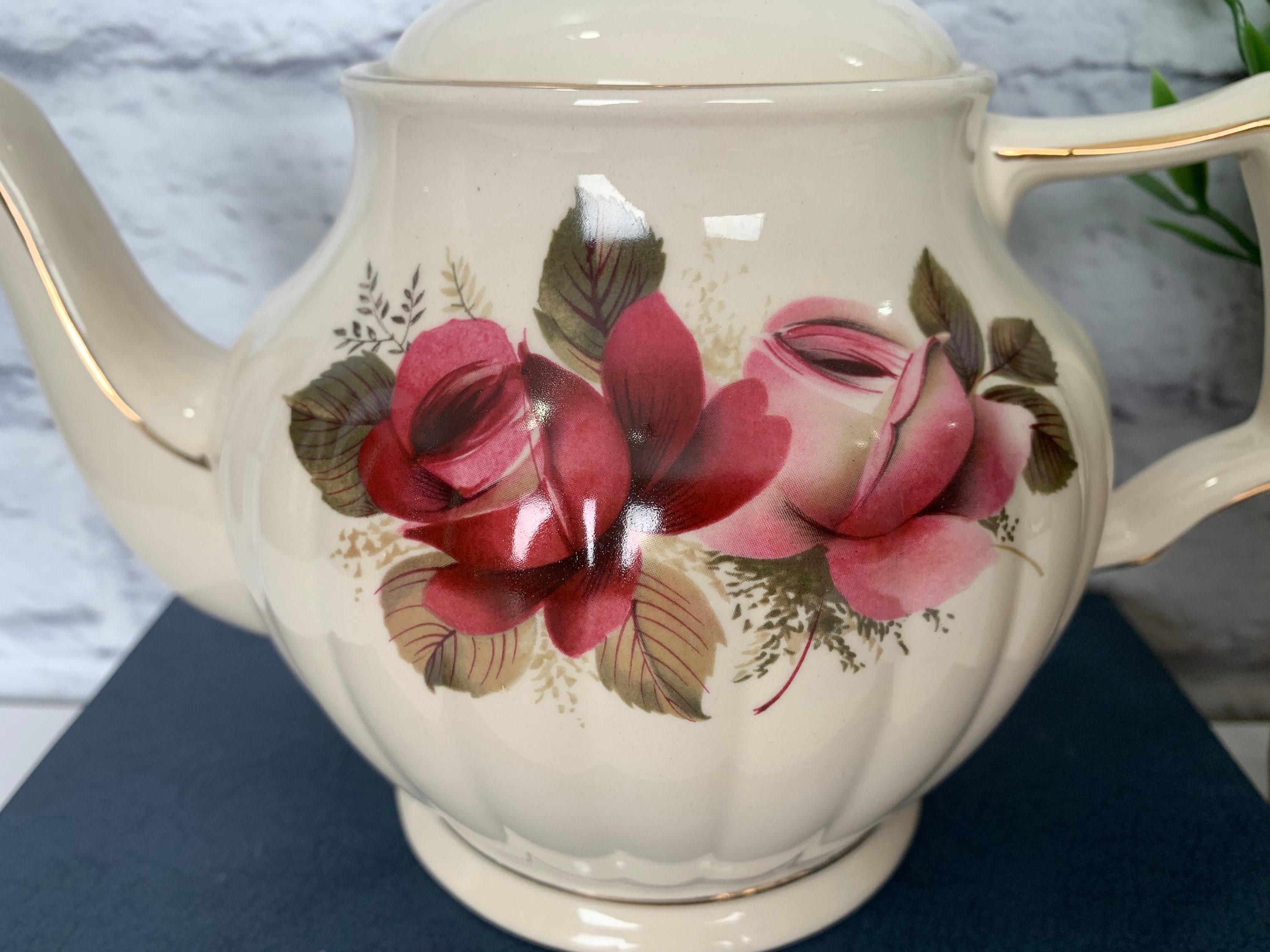 Sadler Teapot Red Roses Made in England Vintage - Etsy