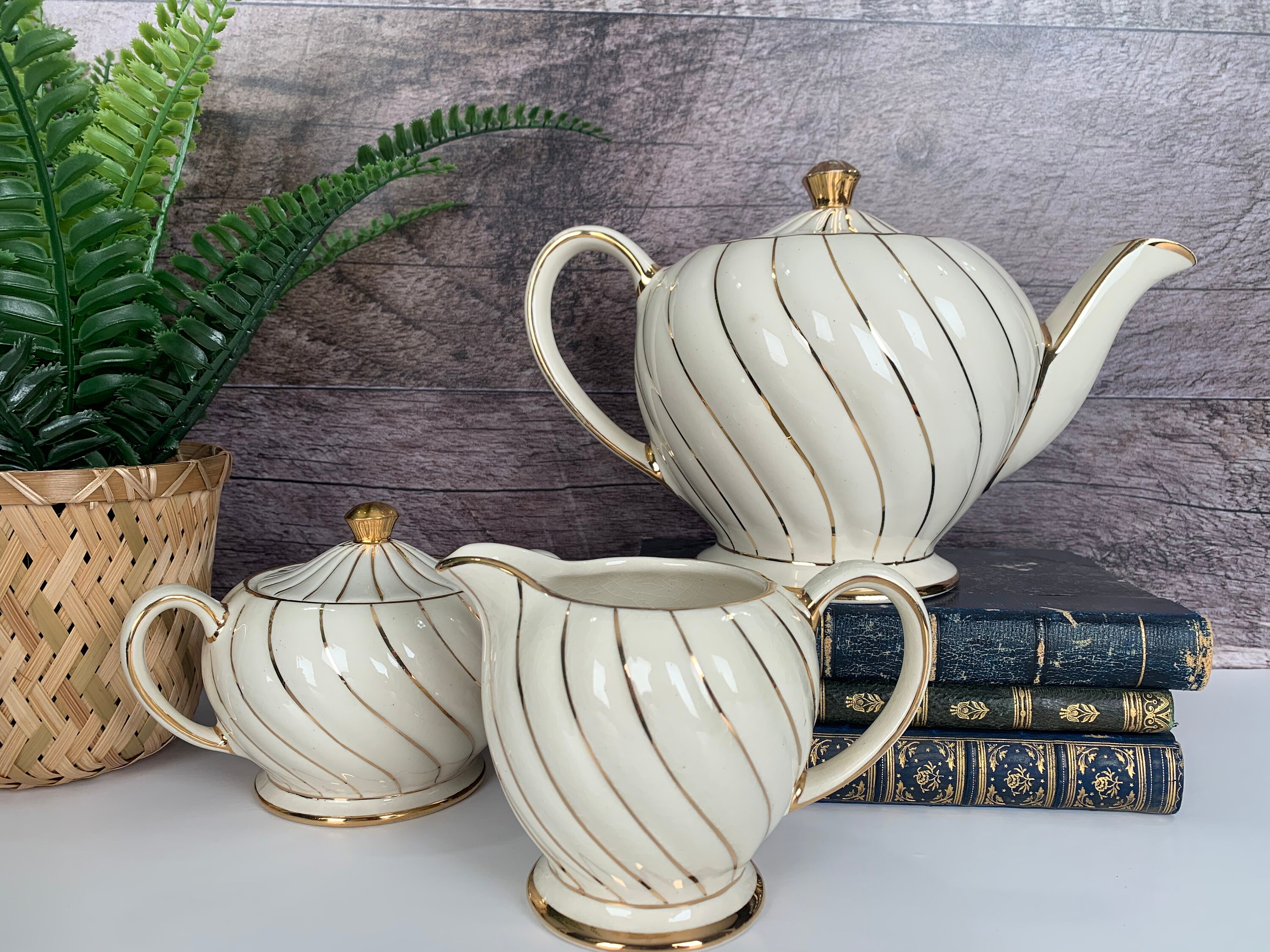 Sadler 5 Pieces Tea Set, Teapot Creamer Sugar Bowl With Lid. White With ...