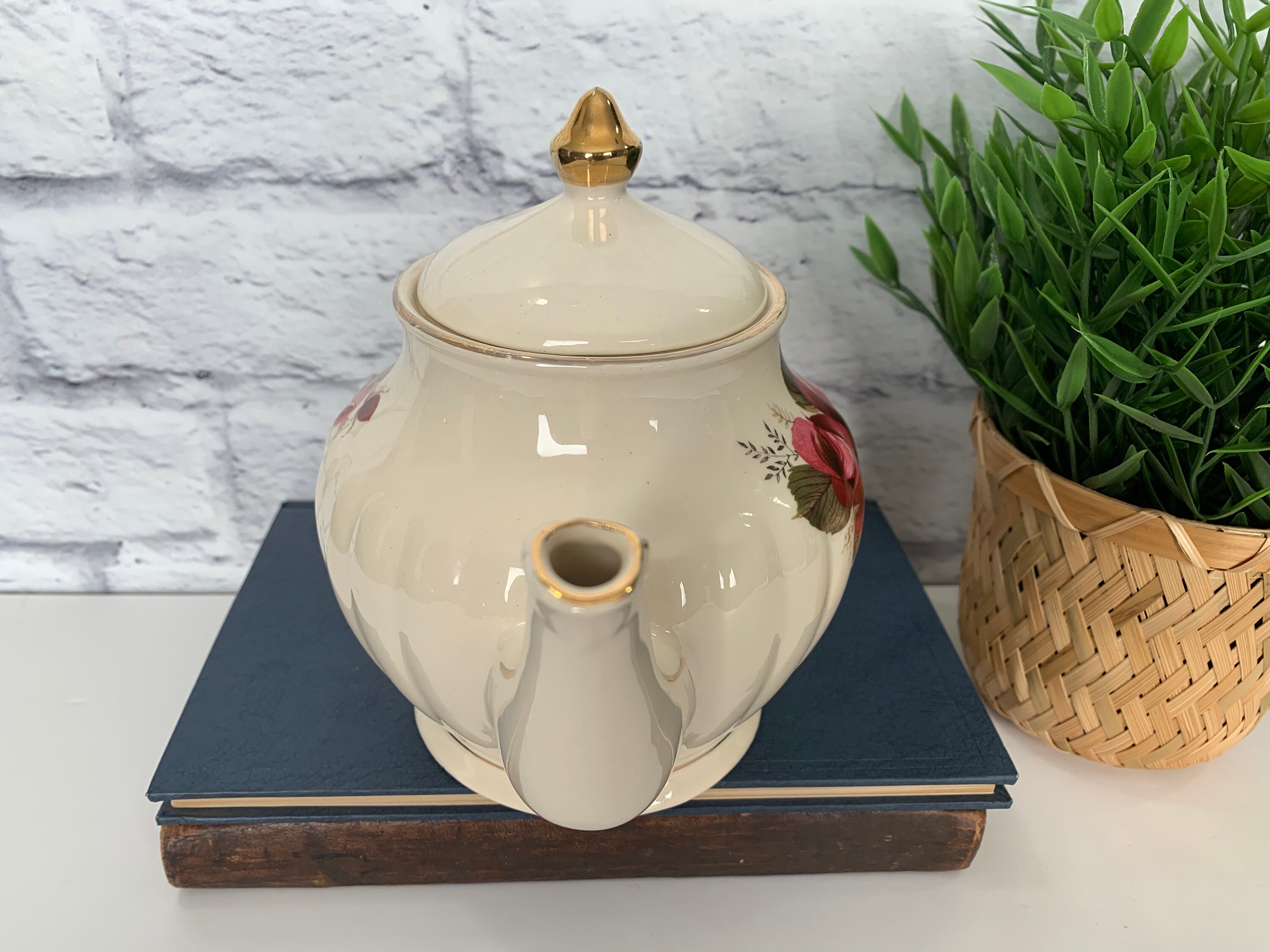 Sadler Teapot Red Roses Made in England Vintage - Etsy