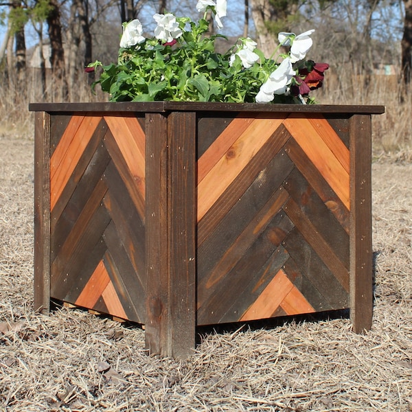 Round Wood Planter - Etsy