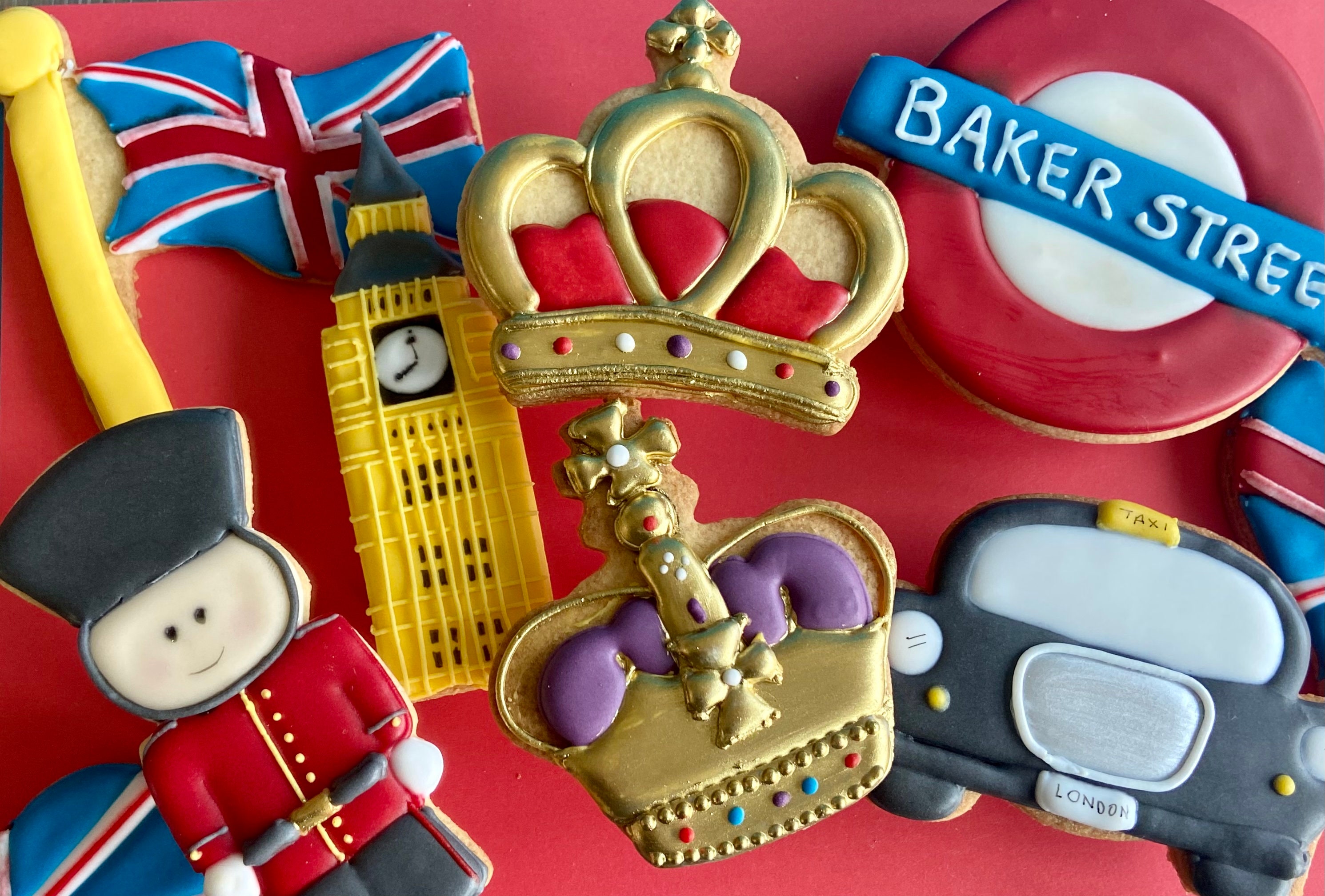London Biscuits / London Cookies/ Bespoke Iced Cookies / Iced Biscuits ...