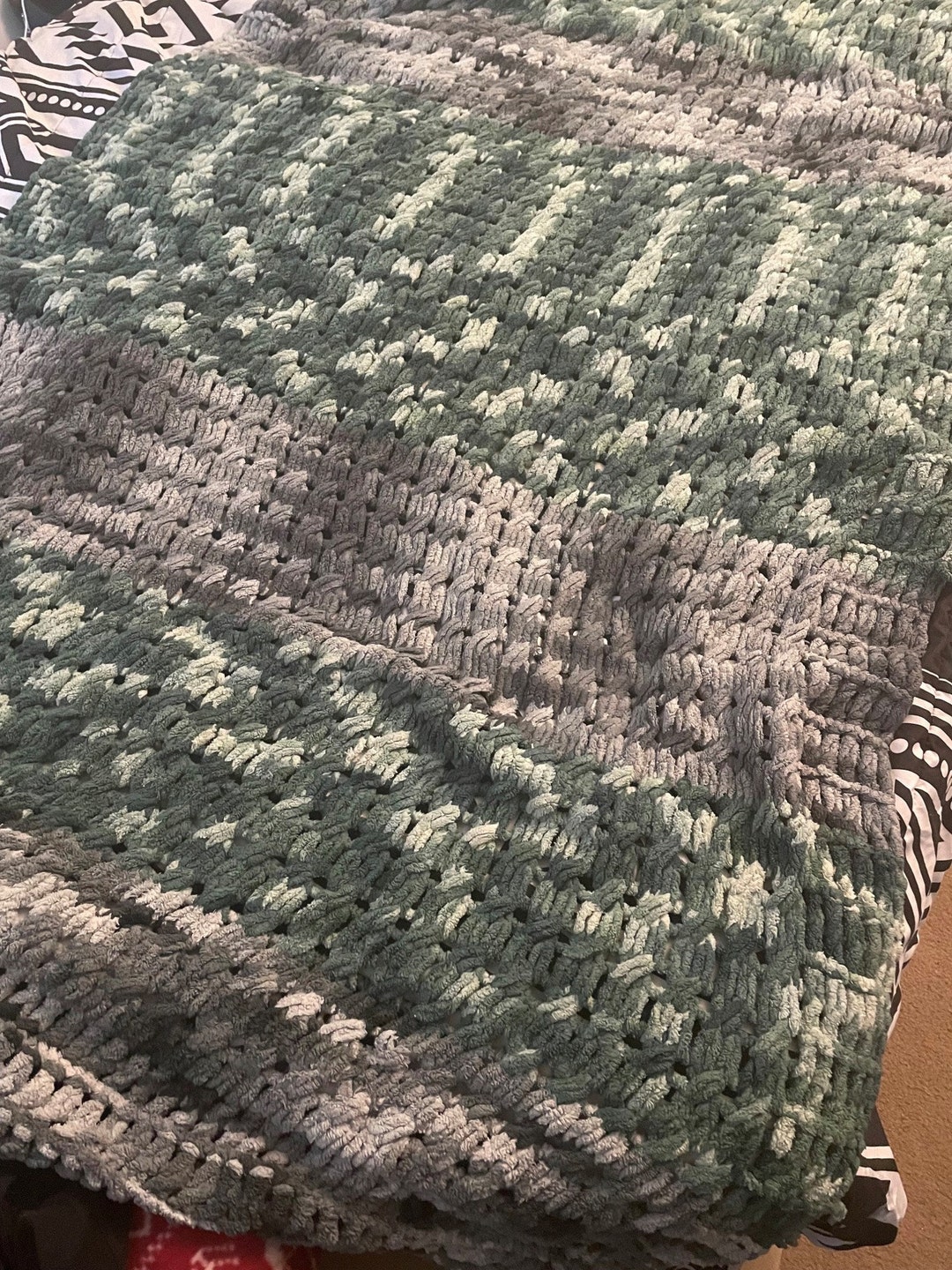 Queen Size Loop Yarn Blanket - Etsy