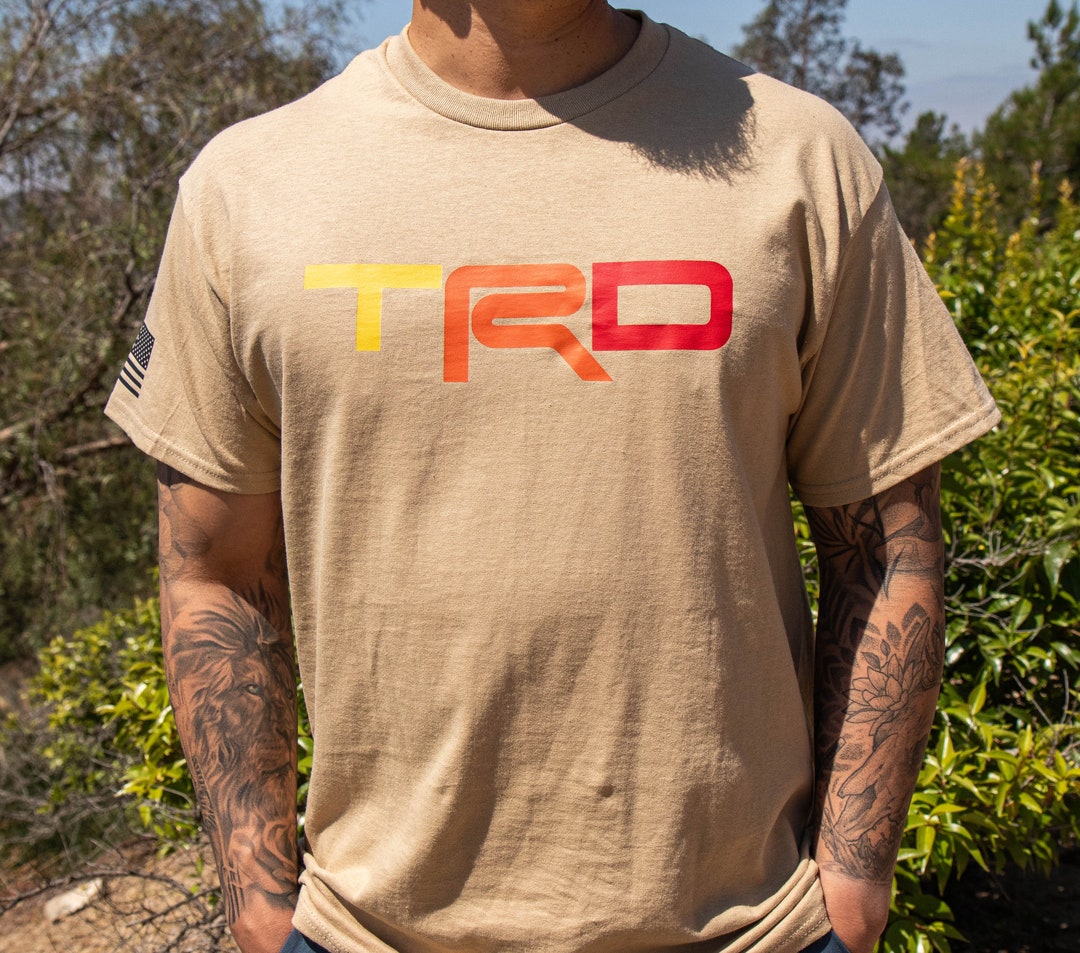 TRD Retro Color Scheme T-shirts With Right Arm Shoulder Print U.S. Flag ...