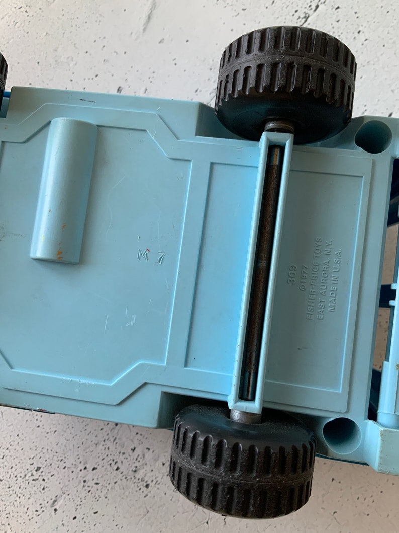 Fisher Price 1977 Adventure People TV Van. Articulating Parts. Ramp ...