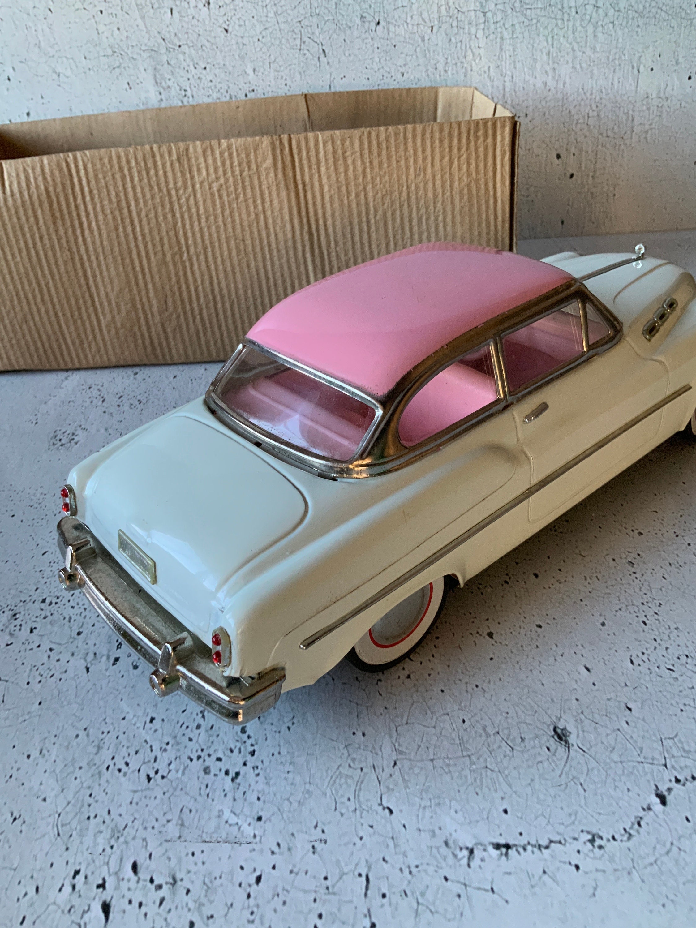 1950 Buick Roadmaster Car. Metal Scale Model Toy. Kinetic Push Wind ...