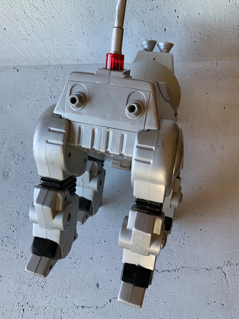 Wow Wee Mega-byte Robotic Dog 1999. Vintage Toy. Battery Operated Toy ...
