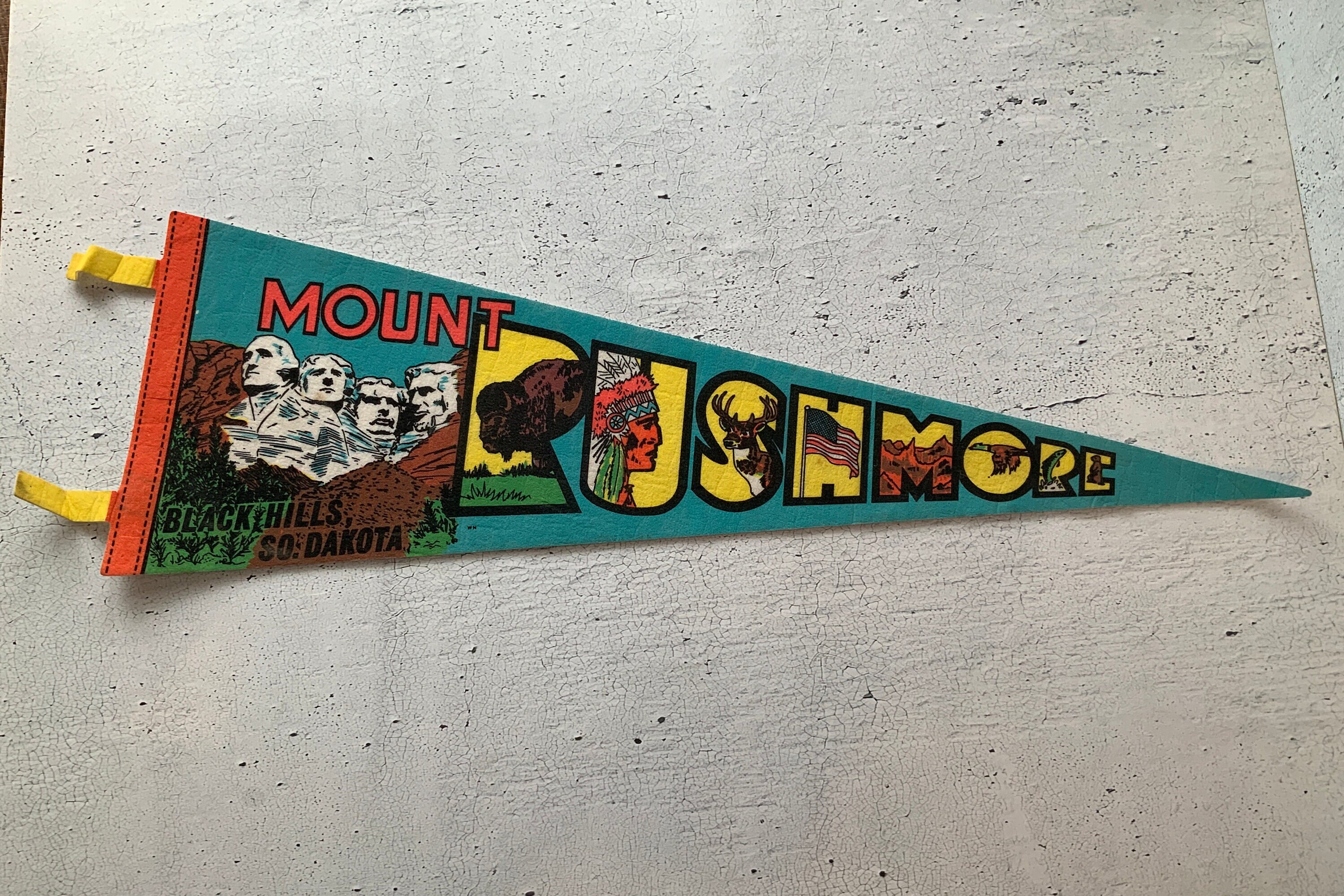 Mt Rushmore Pennant. Souvenir Banner. Wall Hanger. Felt Art. Large 27 ...