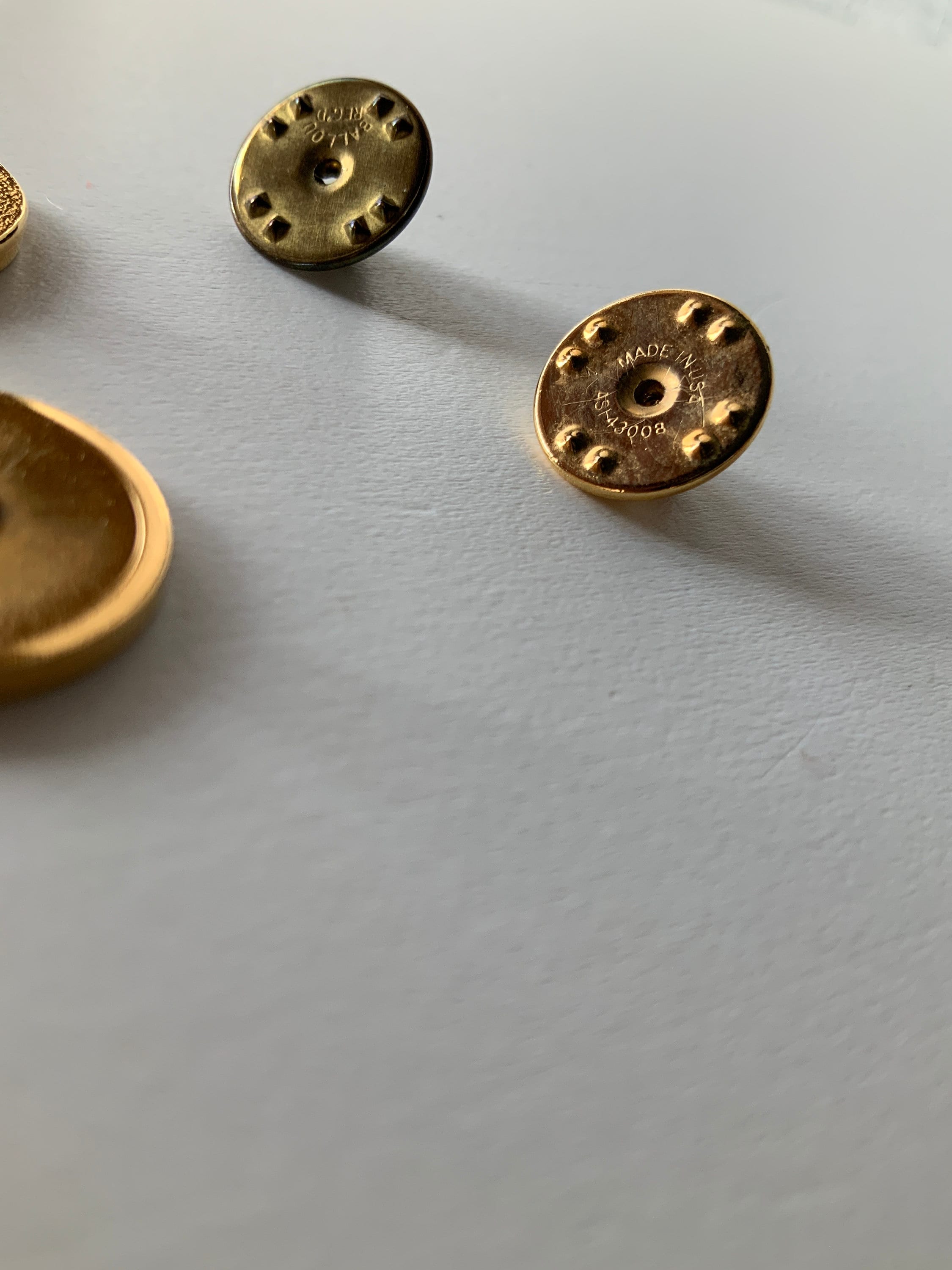 Lapel Pins. Royal Canadian Mint. Gold-tone and Black Enamel. Attractive ...