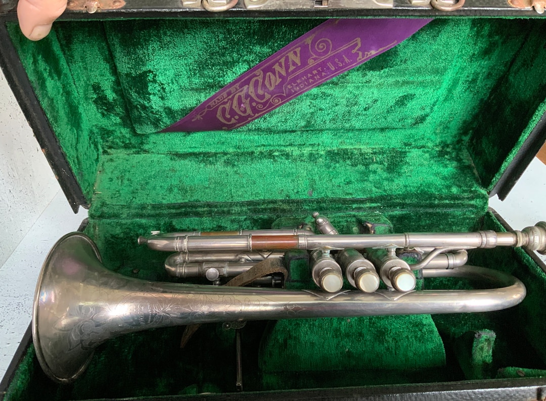 C.G. Conn Coronet. the Wonderphone. With Case. Elkhart, Indiana ...