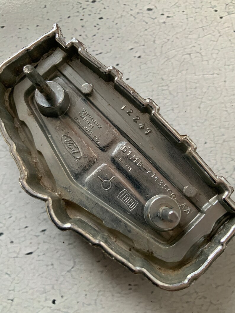 Vintage Lincoln Emblem. 1969-70 No. 7143500. Faded. Car Decals. Ford ...