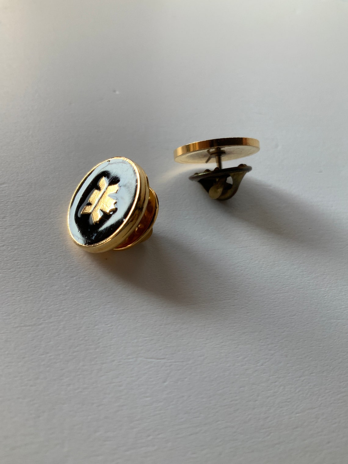 Lapel Pins. Royal Canadian Mint. Gold-tone and Black Enamel. Attractive ...