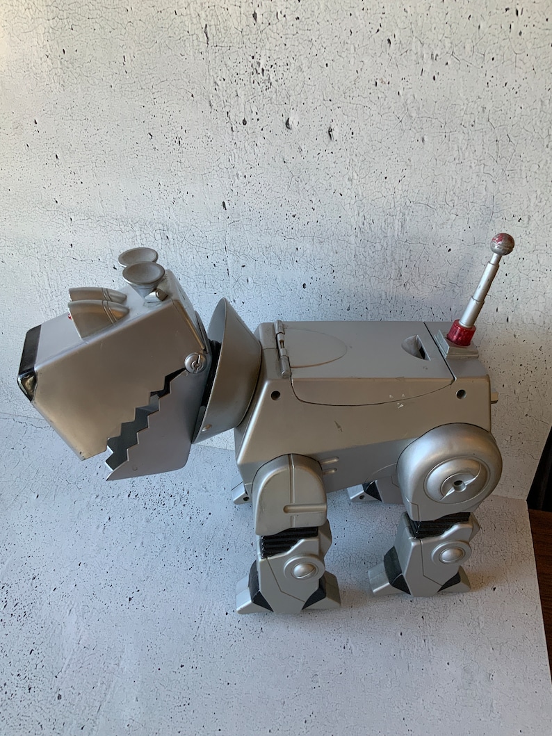Wow Wee Mega-byte Robotic Dog 1999. Vintage Toy. Battery Operated Toy ...