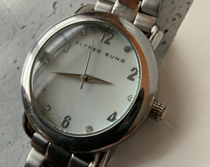 Alfred Sung Watch. Designer Watch. Mild. Mother of Pearl Face. Analog ...