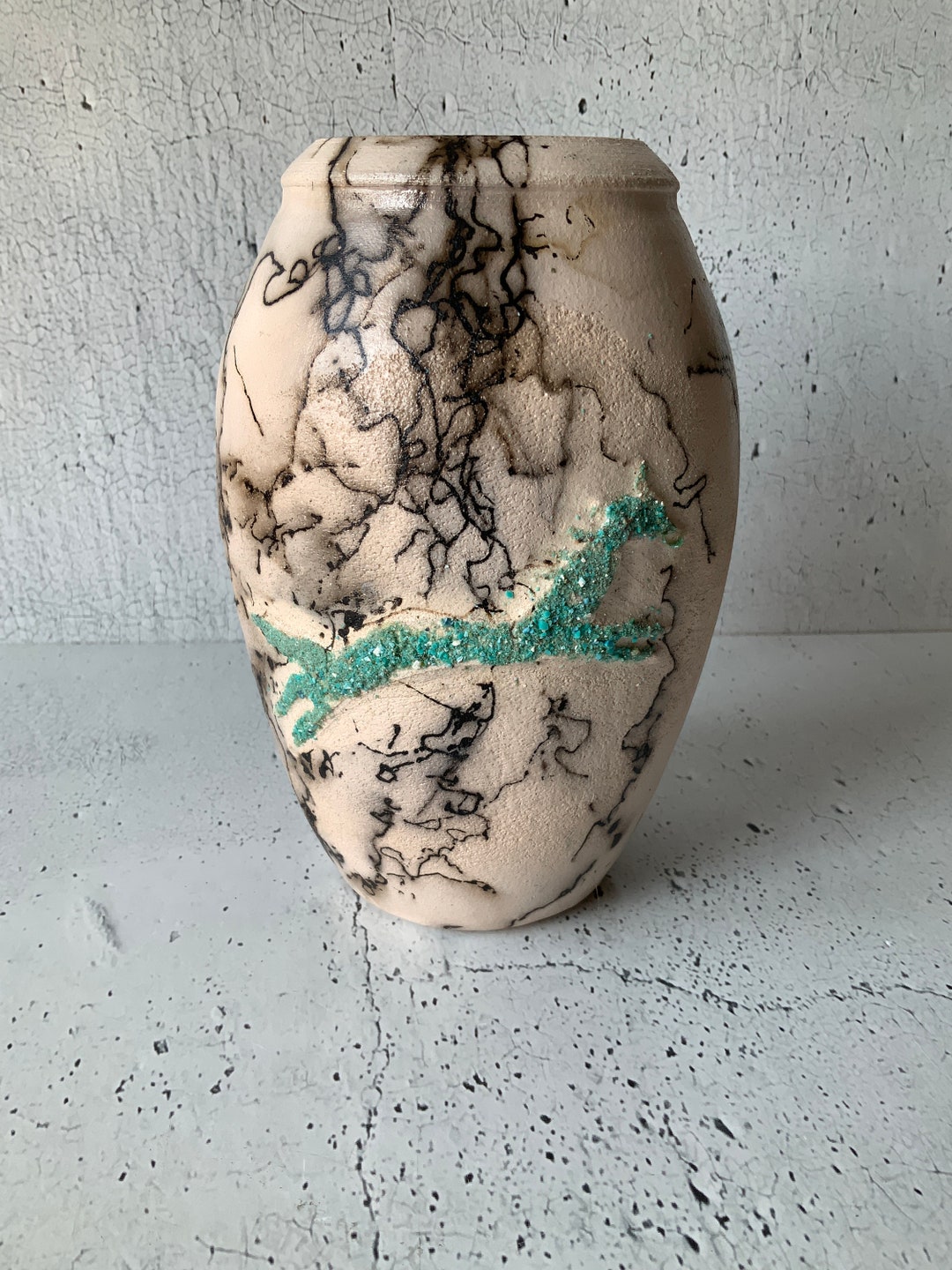 Horsehair Vase. Signed. Beautiful. Horse Motif. Amalgam of Aggregate ...