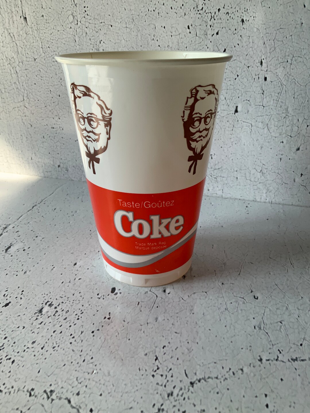 Vaso de refresco KFC Coca-Cola. Estilo vintage de copa individual ...